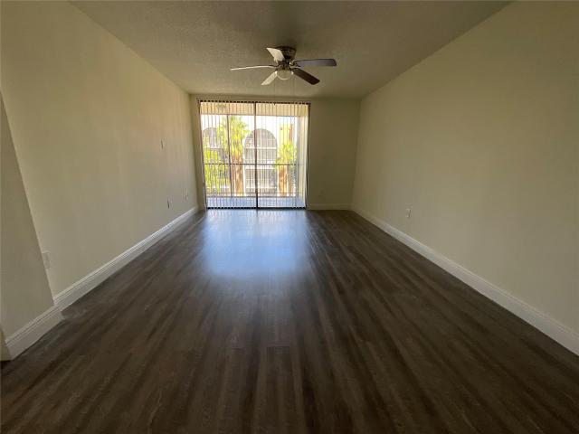18335 NW 68th Ave, Unit 2455, Hialeah, FL 33015 | MLS #B26017