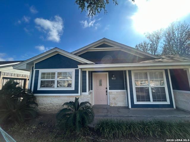 1833 Maple Ave