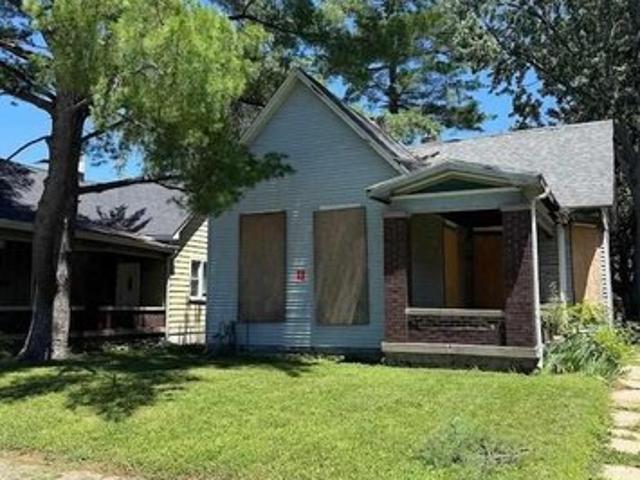 1833 N 9th St, Terre Haute, IN 47804