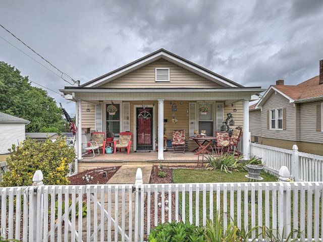 1833 Anderson Street