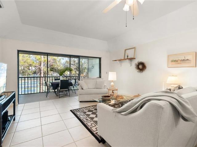 1833 Courtyard Way, Unit E204, Naples, FL 34112 | MLS #225002