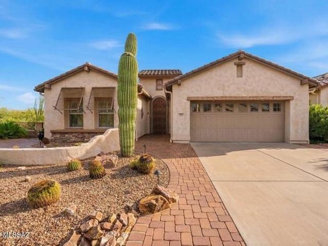 1833 E Barn Swallow Ln, Green Valley, AZ 85614
