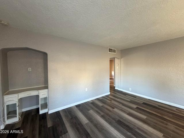 1833 E Harvard Street # Apt 4
