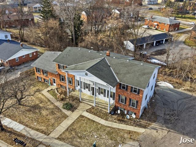 1833 Prairie Parkway