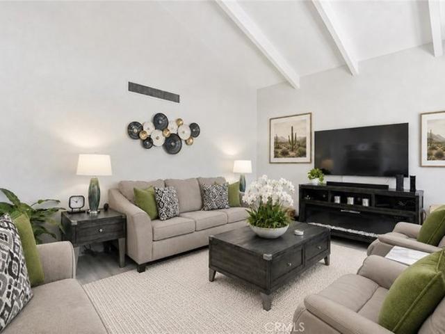 1833 S Araby Dr Apt 16, Palm Springs, CA 92264