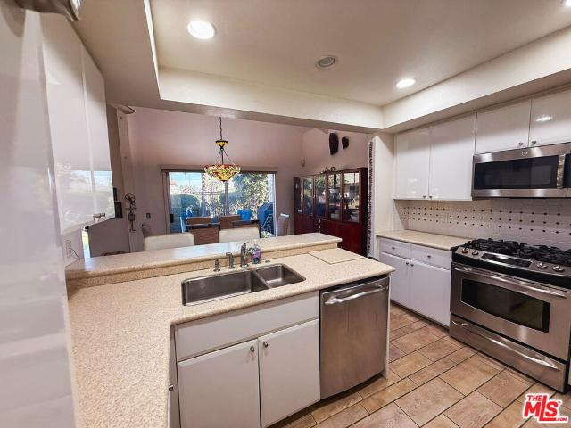 1833 S Araby Dr, Unit 11, Palm Springs, CA 92264 | MLS #26638 | Compass
