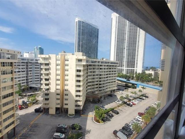 1833 S Ocean Dr Apt 1103, Hallandale Beach, FL 33009