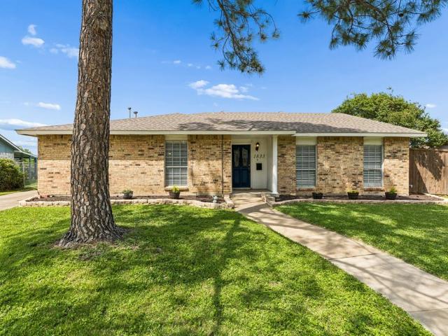 1833 Woodbury, Carrollton, TX 75007 | MLS #21256 | Compass