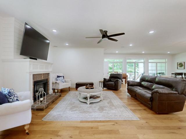 183 Country Wood Dr