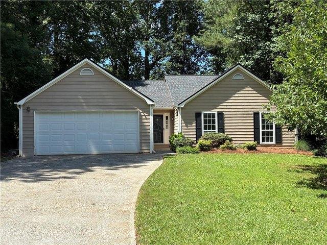 183 Colemans Bluff Dr, Woodstock, GA 30188