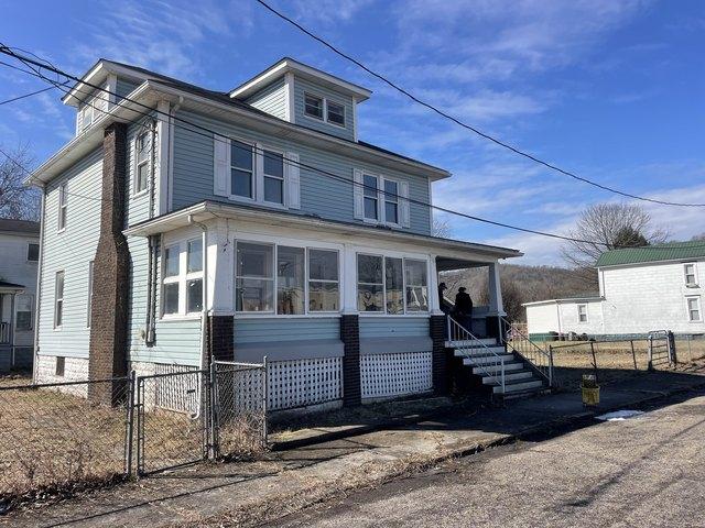 183 Central St, New Martinsville, WV 26155