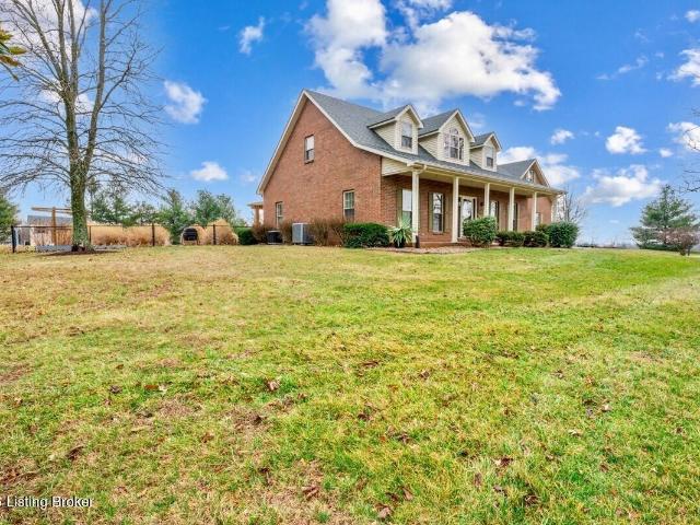 183 Andover Dr