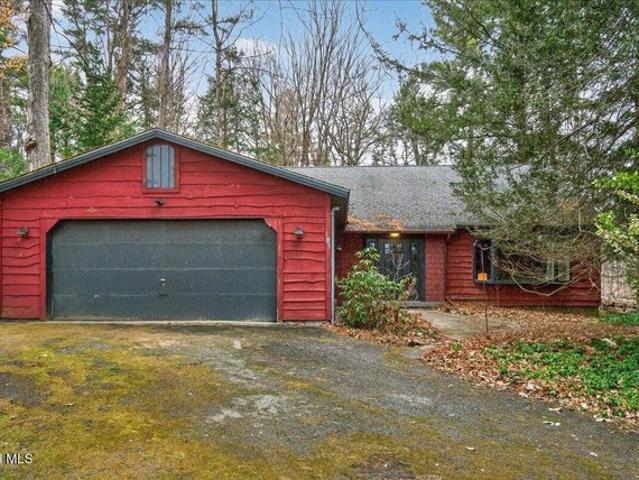 183 Goode St, Burnt Hills, NY 12027