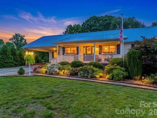 183 Greenlea Cir, Taylorsville, NC 28681