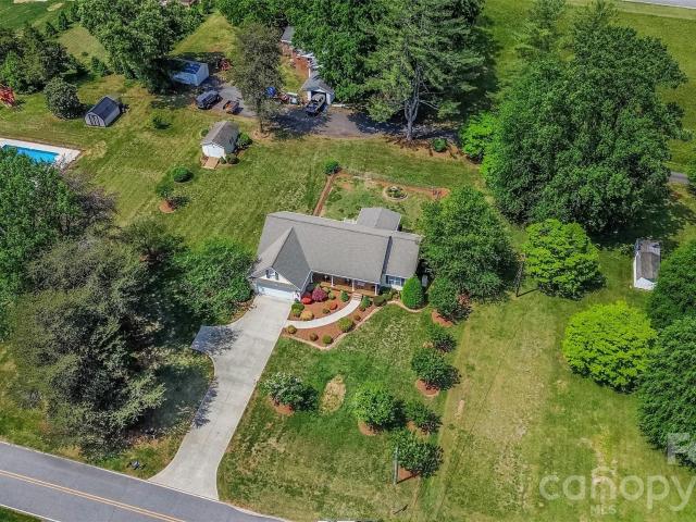 183 Devon Lane