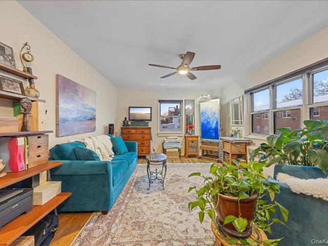 183 Drake Ave, Unit 1P, New Rochelle, NY 10805 | Compass