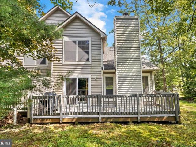 183 Hawthorne Court