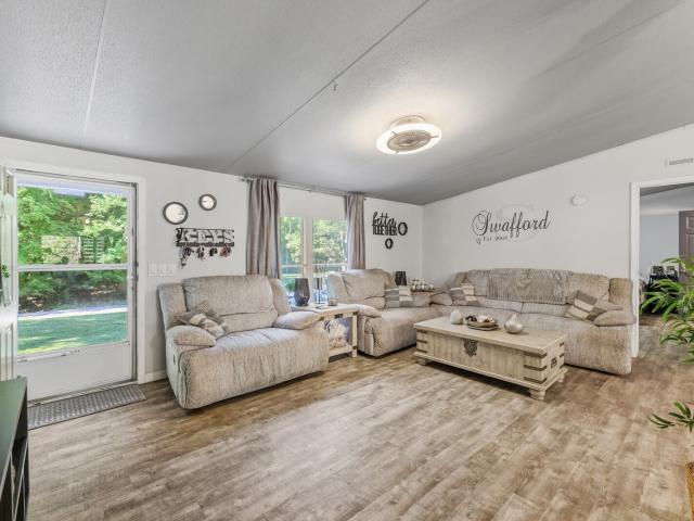 183 Henry Rd