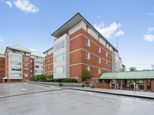 183 Oak St Apt 405, Newton, MA 02464