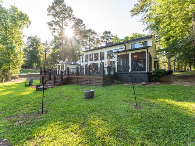 183 Lakecrest Drive