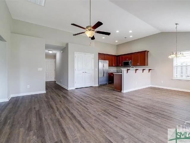 183 Lakepointe Drive