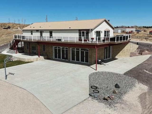 183 Lakeshore, Lewellen, NE 69147