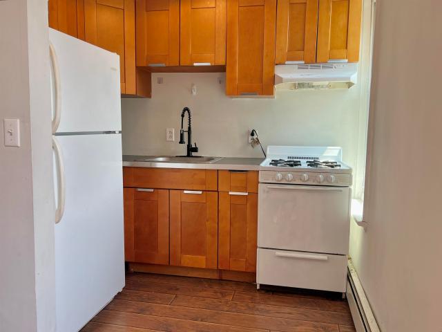 183 Montgomery St # 1