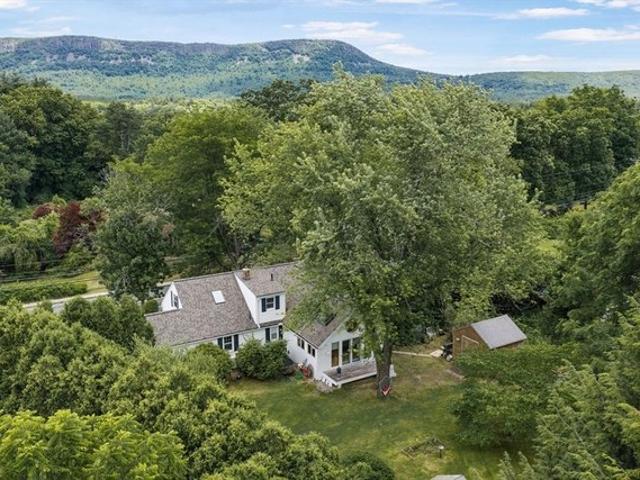 183 Park St, Easthampton, MA 01027