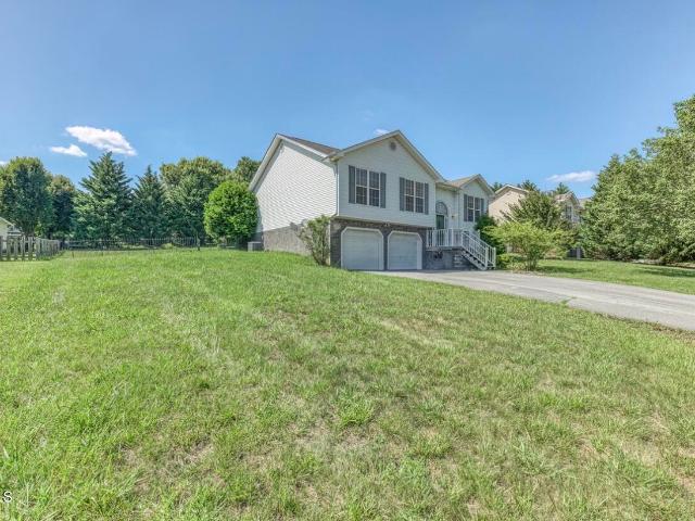 183 Royal Oaks Drive