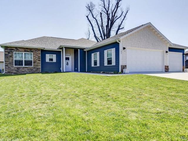 183 Three Pines Cir, Reeds Spring, MO 65737