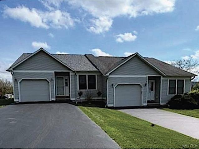 183 Timber Wolf Cir, Syracuse, NY 13209