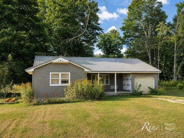 18443 County Road 458, Newberry, MI 49868