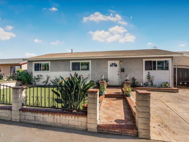 1844 Macarthur Place