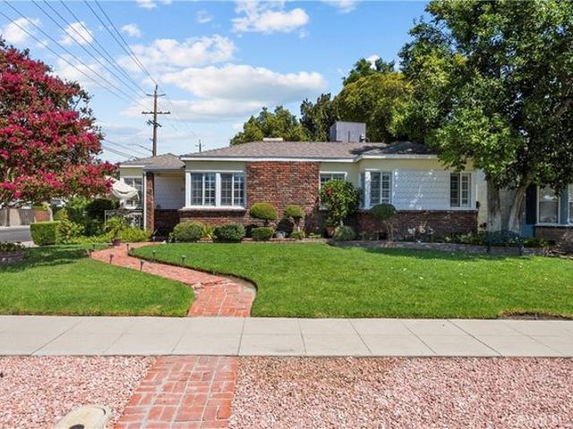 1844 N Fairview St, Burbank, CA 91505