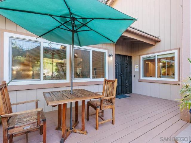 1844 Wintergreen Glen