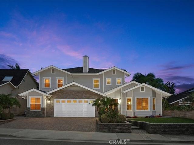 18452 Carnaby Ln, Huntington Beach, CA 92648