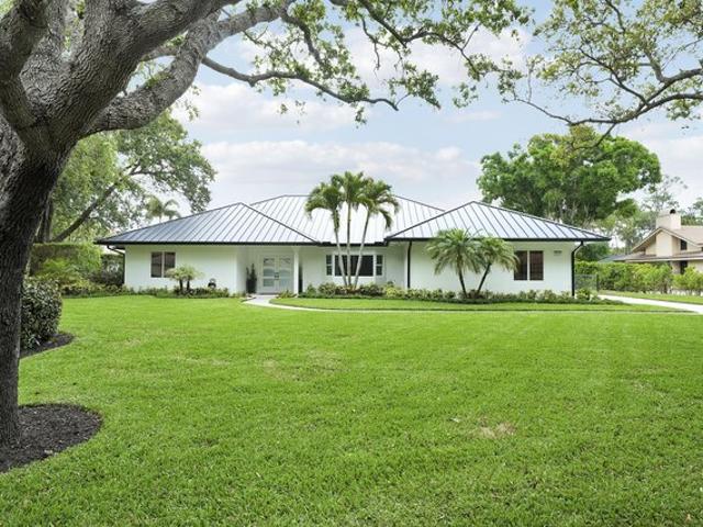 18457 SE Heritage Oaks Ln, Jupiter, FL 33469