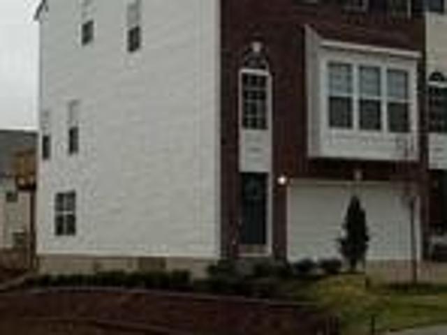 18456 Sierra Springs Sq, Leesburg, VA 20176