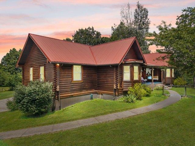 1845 Azbill Rd, McKee, KY 40447
