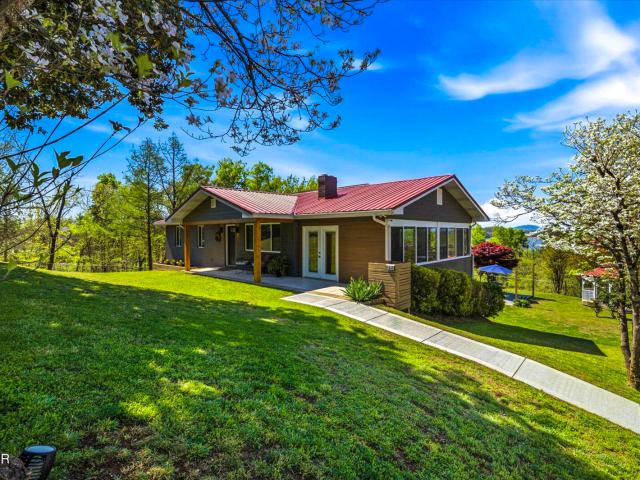 1845 Bouldercrest Drive