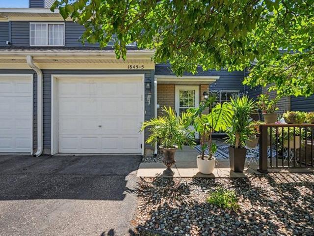 1845 Donegal Dr Apt 5, Woodbury, MN 55125