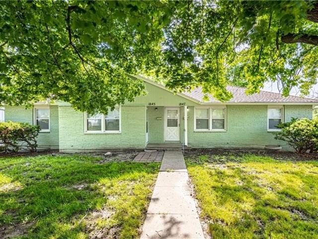 1845 Ewing Ave, Kansas City, MO 64126