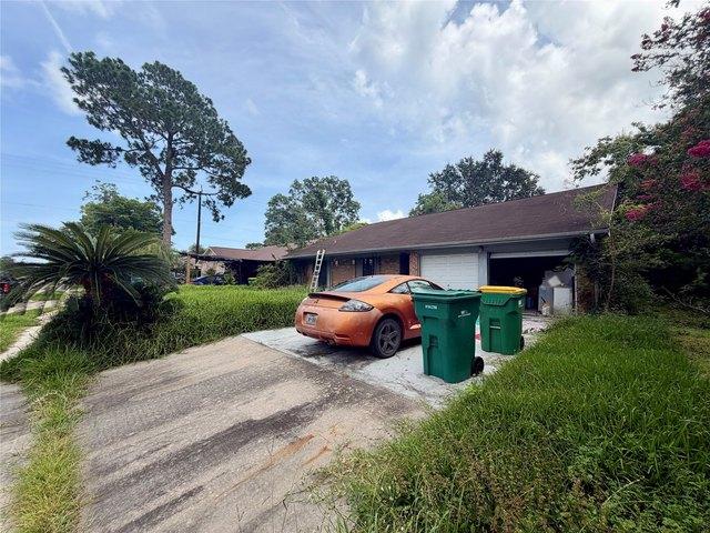1845 El Mar Ln, Seabrook, TX 77586