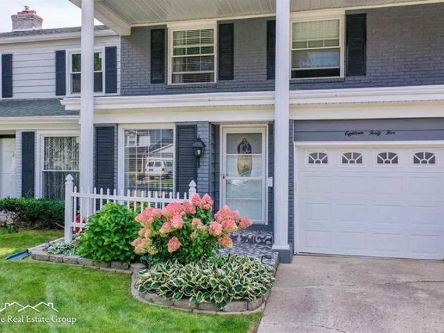 1845 Laurel Oak Dr, Flint, MI 48507