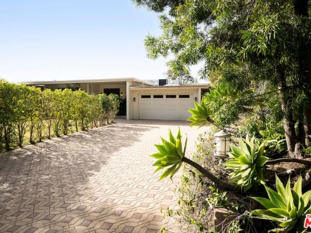 1845 Loma Vista Drive