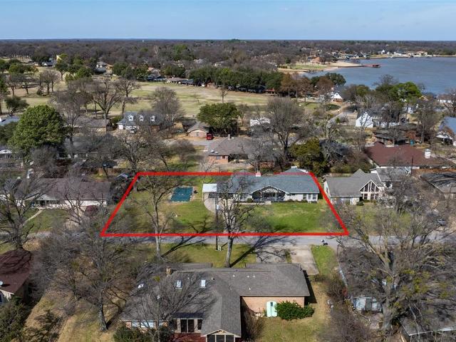 18460 Hickory Circle