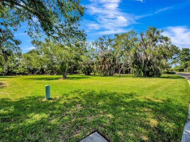 1846 Amberwynd Cir W, Palmetto, FL 34221