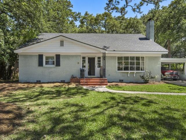 1846 Capri Dr, Charleston, SC 29407
