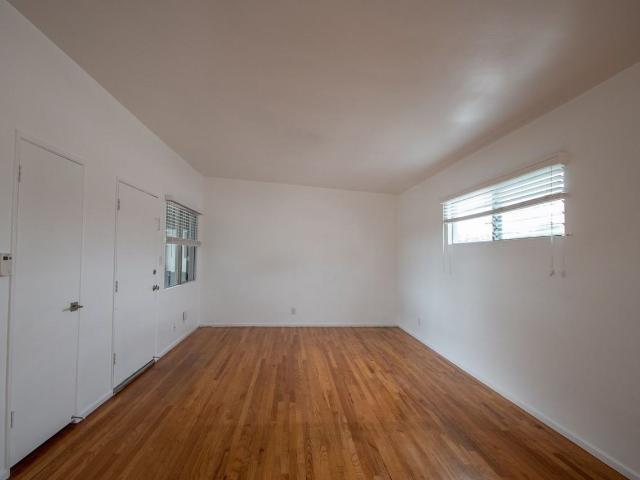 1846 2 Bedroom Apartment for Rent at 1846 10th St, Santa Monica, CA 90404 Pico