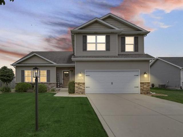 18473 Candace Dr, Lowell, IN 46356
